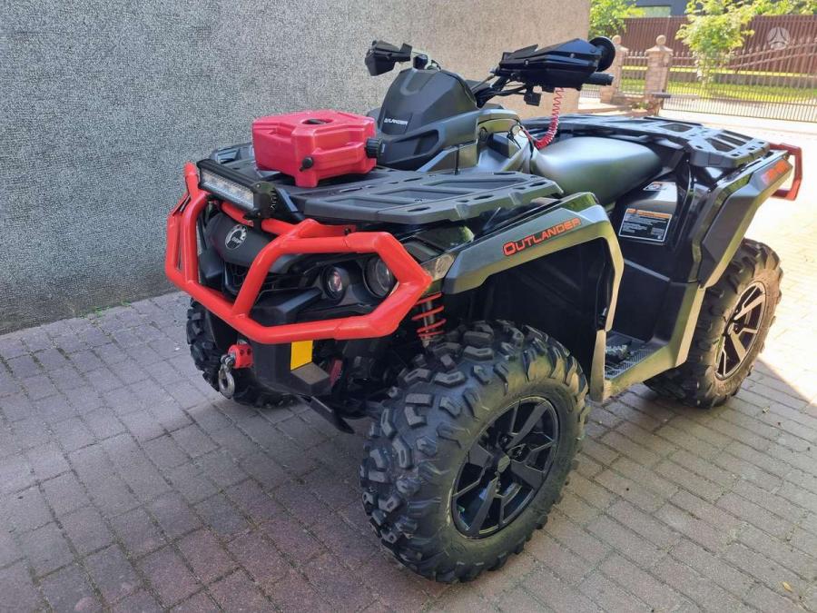 Black Can-Am Outlander 2020 in Siauliai, with an engine capacity of 0.85 L and mileage of 5 thousand km for 8500 €, photo 7 on AUTOMOTO.COM.LV