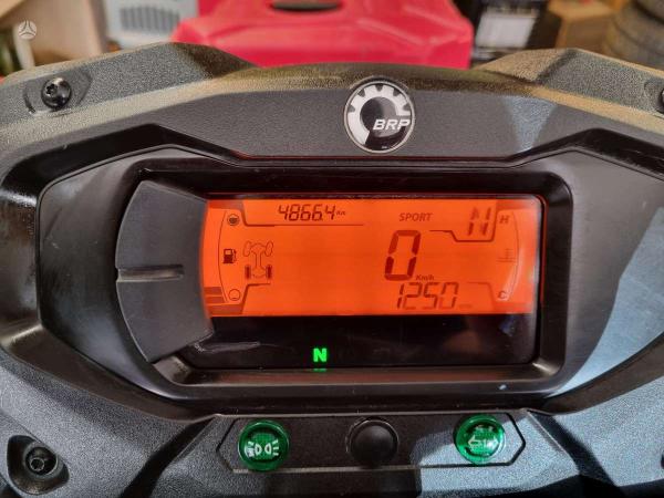 Black Can-Am Outlander 2020 in Siauliai, with an engine capacity of 0.85 L and mileage of 5 thousand km for 8500 €, photo 9 on AUTOMOTO.COM.LV