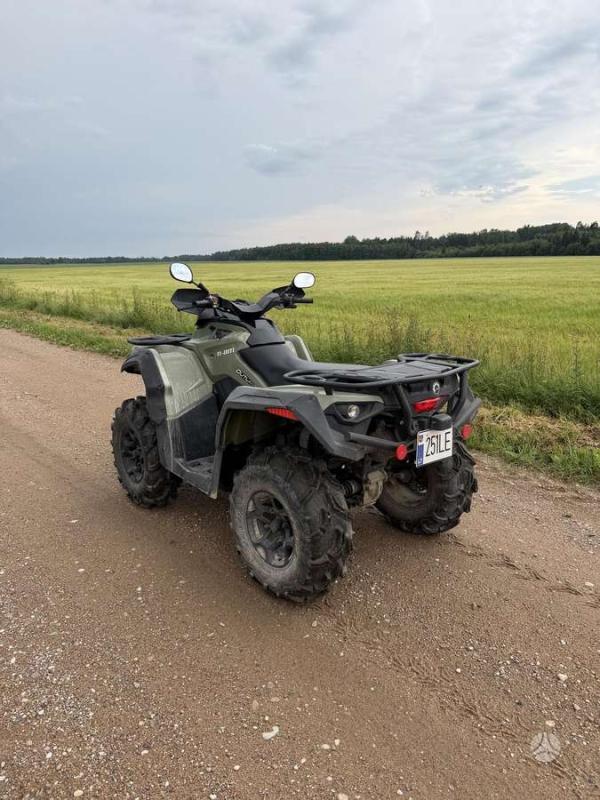 Green Can-Am Outlander 2015 in Sakiai, with an engine capacity of 0.45 L and mileage of 7 thousand km for 5400 €, photo 3 on AUTOMOTO.COM.LV
