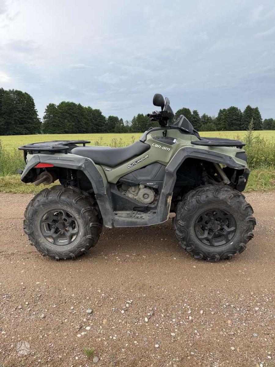 Зеленый Can-Am Outlander 2015 в Шакяй, объемом двигателя 0.45 л и пробегом 7 тыс. км за 5400 €, фото 5 на AUTOMOTO.COM.LV