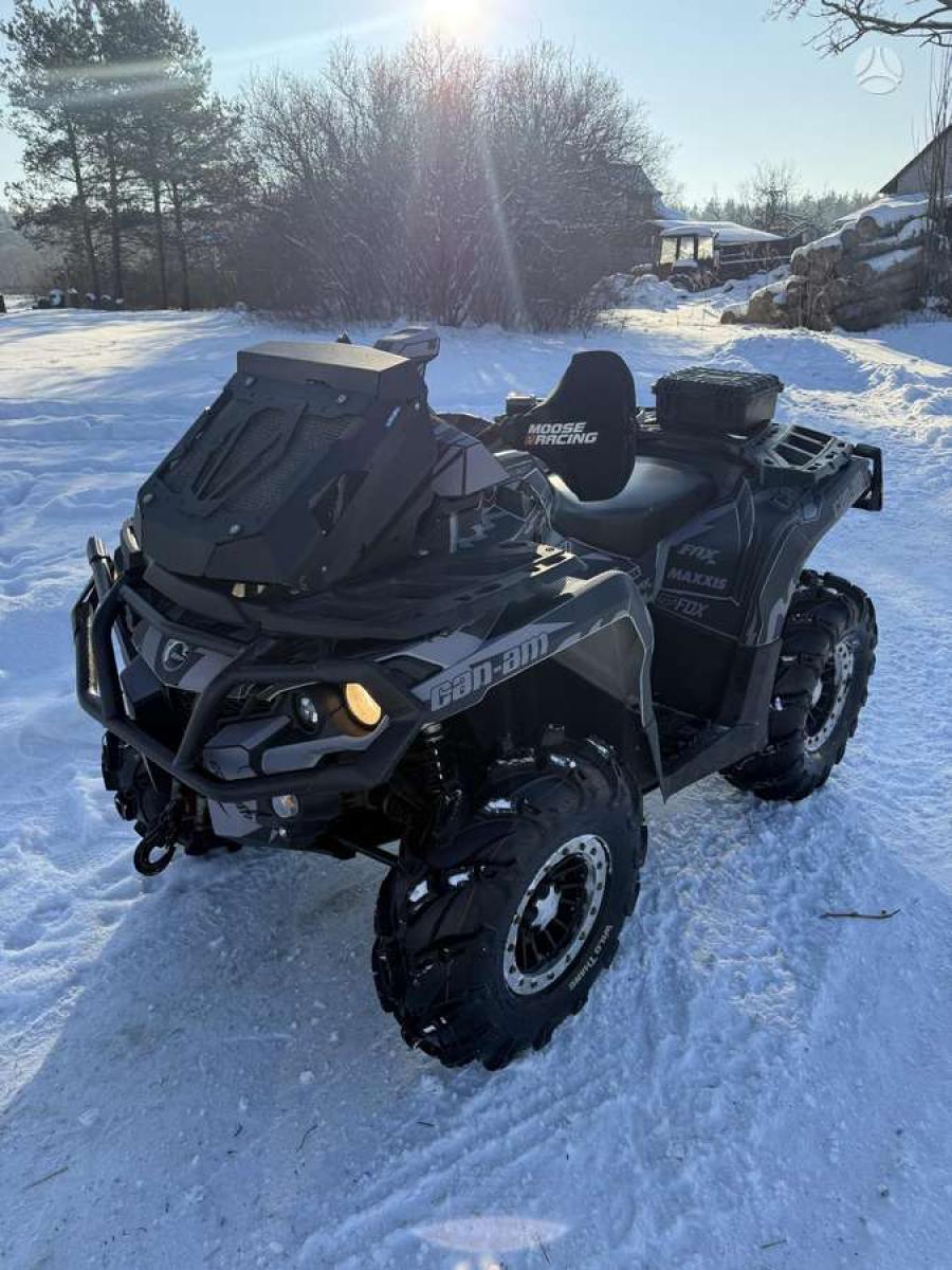 Grey Can-Am Outlander 2017 in Vilnius, with an engine capacity of 1.00 L and mileage of 7 thousand km for 11500 €, photo 3 on AUTOMOTO.COM.LV