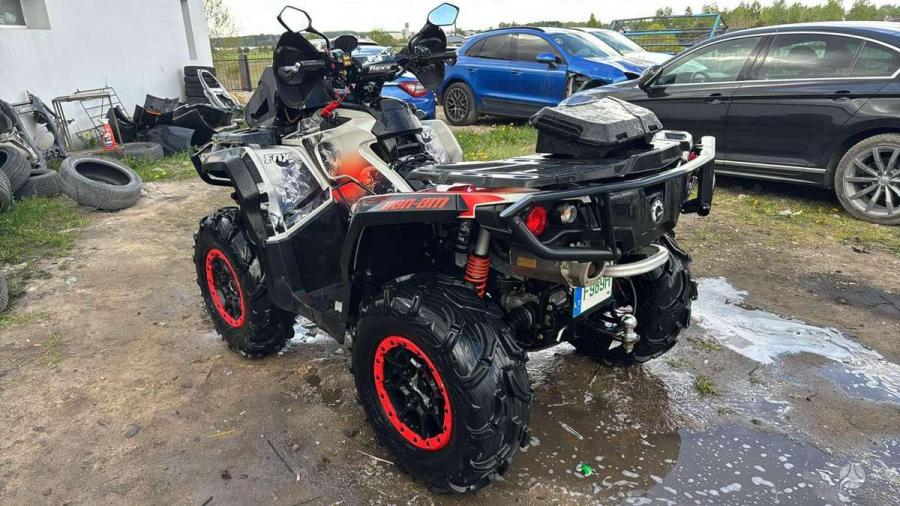 Grey Can-Am Outlander 2023 in Vilnius, with an engine capacity of 1.00 L and mileage of 5 thousand km for 15200 €, photo 3 on AUTOMOTO.COM.LV
