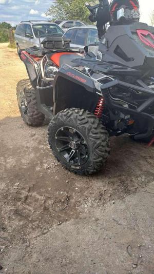 Grey Can-Am Outlander 2023 in Vilnius, with an engine capacity of 1.00 L and mileage of 5 thousand km for 15200 €, photo 4 on AUTOMOTO.COM.LV