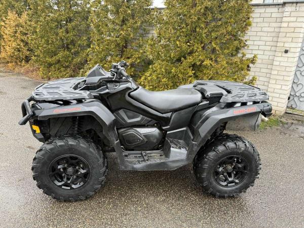 Melns Can-Am Outlander Max 2016 Kauņa, ar dzinēja tilpumu 0.65 L un nobraukumu 5 tūkst. km par 5400 €, foto 3 vietnē AUTOMOTO.COM.LV