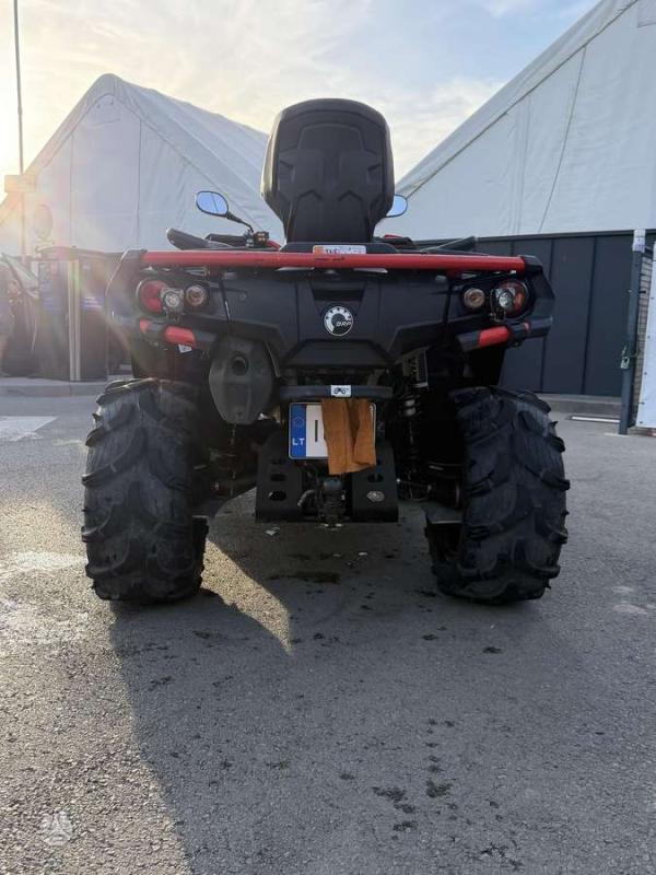 Черный Can-Am Outlander Max 2018 в Клайпеда, объемом двигателя 1.00 л и пробегом 4 тыс. км за 9500 €, фото 4 на AUTOMOTO.COM.LV