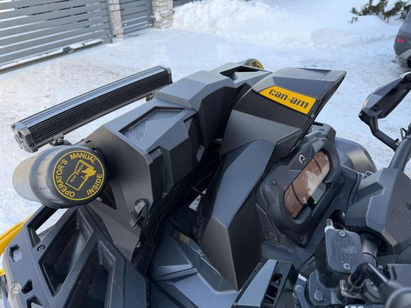 Melns Can-Am Outlander Max 2023 Klaipėda, ar dzinēja tilpumu 1.00 L un nobraukumu 1 tūkst. km par 18500 €, foto 7 vietnē AUTOMOTO.COM.LV