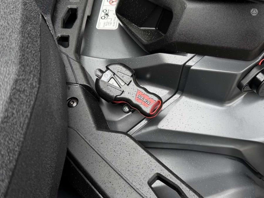 Серый Can-Am Outlander Max 2020 в Пренай, объемом двигателя 0.65 л и пробегом 8 тыс. км за 9350 €, фото 13 на AUTOMOTO.COM.LV