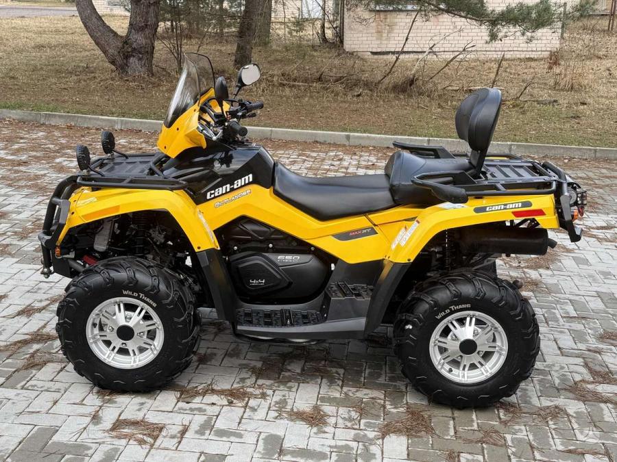 Yellow Can-Am Outlander Max 2010 in Prienai, with an engine capacity of 0.65 L and mileage of 3 thousand km for 6350 €, photo 6 on AUTOMOTO.COM.LV