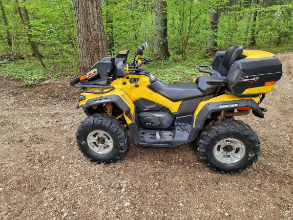 Yellow Can-Am Outlander Max 2016 in Kaunas, with an engine capacity of 0.80 L and mileage of 15 thousand km for 8250 €, photo 5 on AUTOMOTO.COM.LV