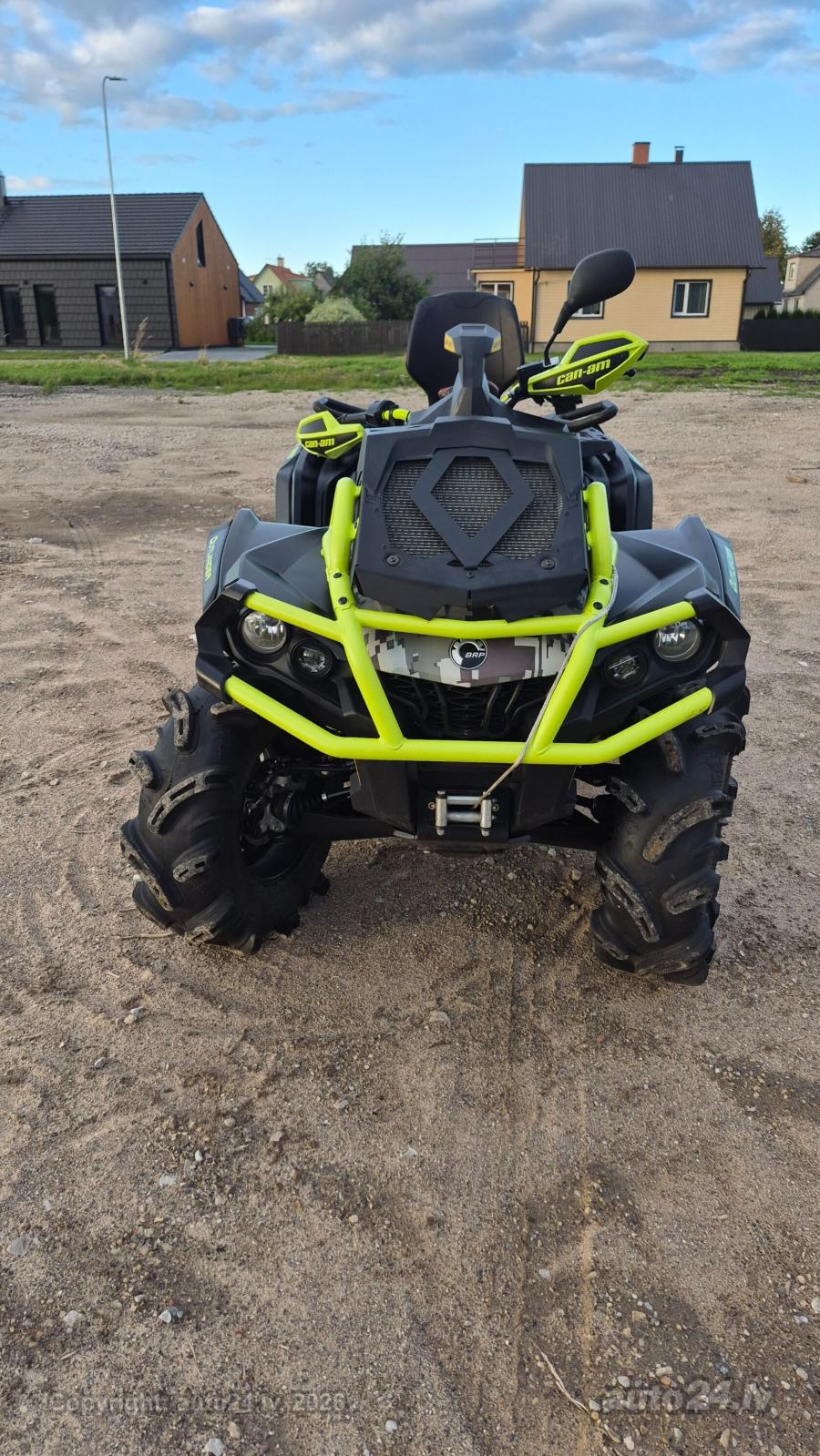 Can-Am Outlander 2016 in Tallinn, with an engine capacity of 1.00 L and mileage of 0 thousand km for 10800 €, photo 3 on AUTOMOTO.COM.LV