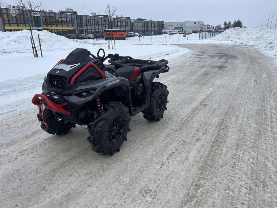 Can-Am Outlander 2025 в Вильнюс, объемом двигателя 1.00 л и пробегом 990 тыс. км за 17800 €, фото 4 на AUTOMOTO.COM.LV