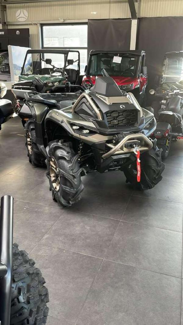 Can-Am Outlander 2026 Telšiai, ar dzinēja tilpumu 1.00 L un nobraukumu 120 tūkst. km par 19999 €, foto 1 vietnē AUTOMOTO.COM.LV