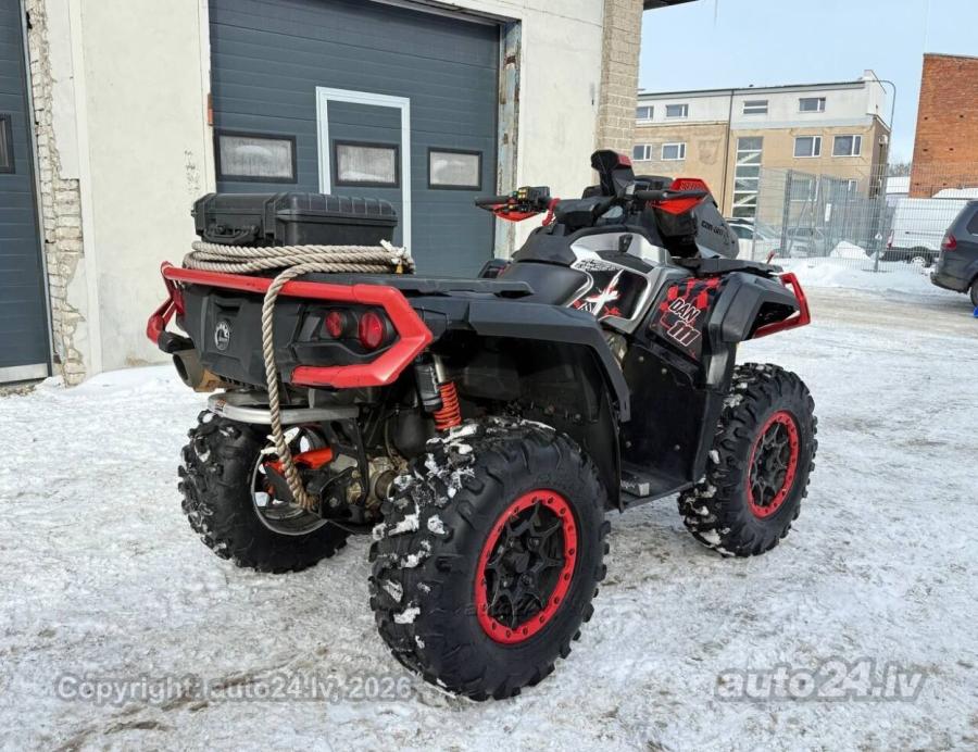 Sarkans Can-Am Outlander 2020 Tallina, ar dzinēja tilpumu 1.00 L un nobraukumu 6 tūkst. km par 8900 €, foto 7 vietnē AUTOMOTO.COM.LV