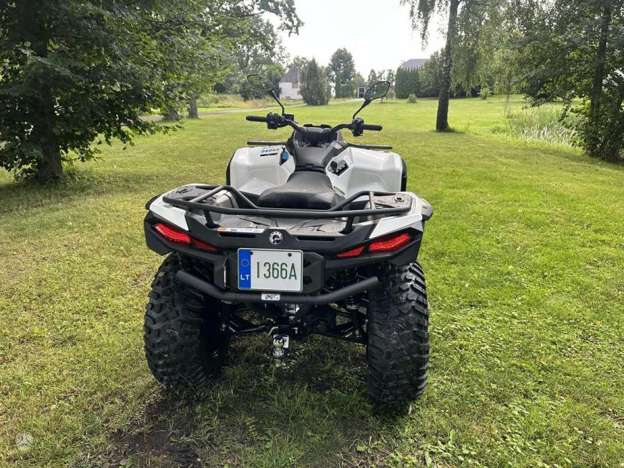 White Can-Am Outlander 2026 in Kaunas, with an engine capacity of 0.00 L and mileage of 0 thousand km for 15390 €, photo 6 on AUTOMOTO.COM.LV