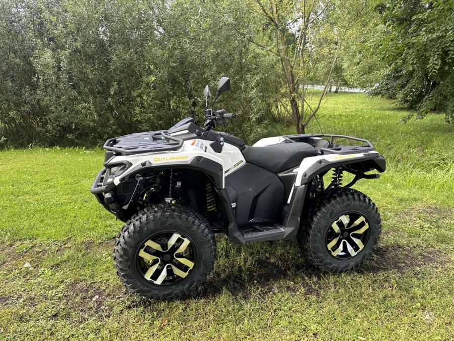 White Can-Am Outlander 2026 in Kaunas, with an engine capacity of 0.00 L and mileage of 0 thousand km for 15390 €, photo 9 on AUTOMOTO.COM.LV
