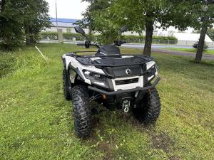White Can-Am Outlander 2026 in Kaunas, with an engine capacity of 0.00 L and mileage of 0 thousand km for 15390 €, photo 12 on AUTOMOTO.COM.LV
