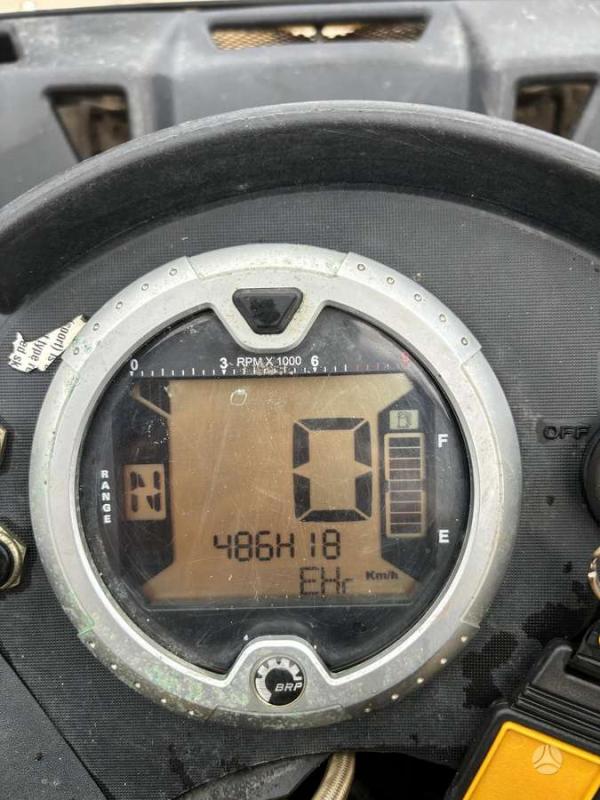 Желтый Can-Am Outlander 2012 в Ионишкис, объемом двигателя 0.80 л и пробегом 8 тыс. км за 7000 €, фото 11 на AUTOMOTO.COM.LV