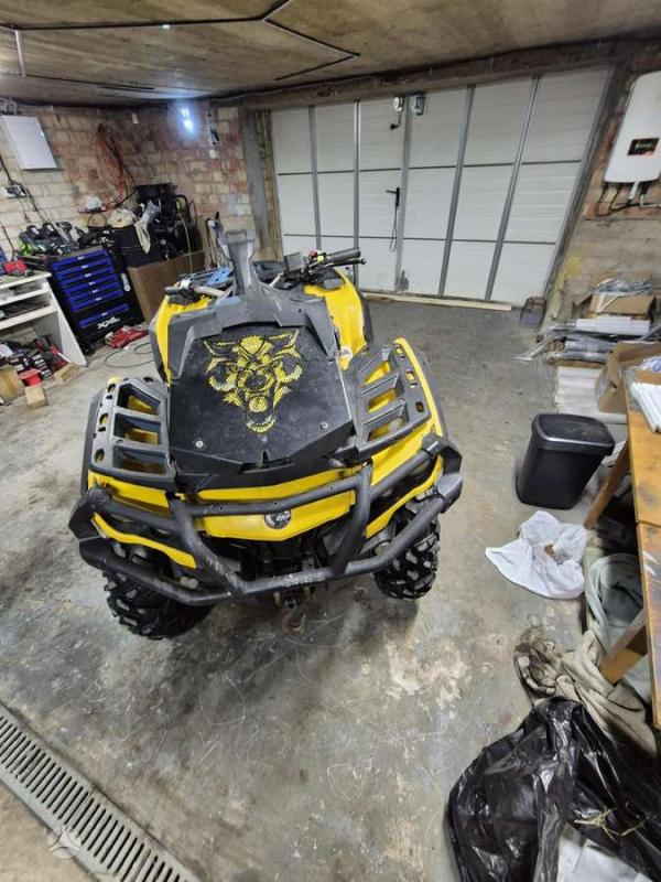 Yellow Can-Am Outlander 2013 in Vilkaviskis, with an engine capacity of 1.00 L and mileage of 8 thousand km for 8200 €, photo 5 on AUTOMOTO.COM.LV