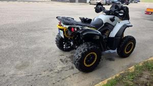 Can-Am Renegade 2023 Šakiai, ar dzinēja tilpumu 1.00 L un nobraukumu 3 tūkst. km par 13000 €, foto 6 vietnē AUTOMOTO.COM.LV