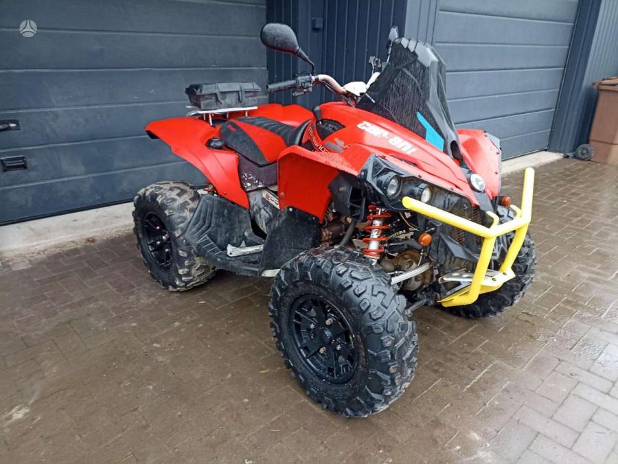 Red Can-Am Renegade 2007 in Ariogala, with an engine capacity of 0.80 L and mileage of 8 thousand km for 5200 €, photo 2 on AUTOMOTO.COM.LV