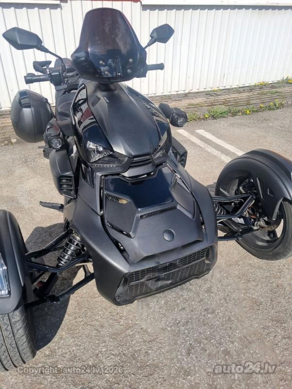 Black Can-Am Ryker 2019 in Rakvere, with an engine capacity of 0.90 L and mileage of 19 thousand km for 7777 €, photo 1 on AUTOMOTO.COM.LV