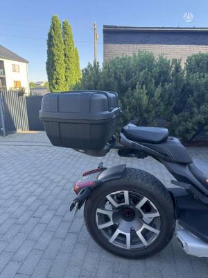 Melns Can-Am Ryker 2019 Kauņa, ar dzinēja tilpumu 0.90 L un nobraukumu 8 tūkst. km par 9000 €, foto 6 vietnē AUTOMOTO.COM.LV