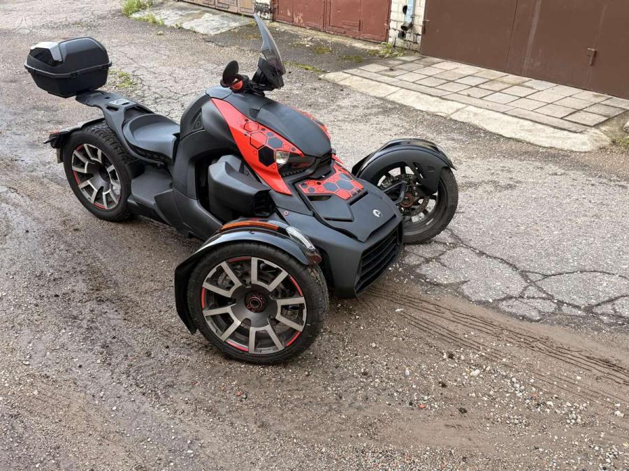 Black Can-Am Ryker 2021 in Siauliai, with an engine capacity of 0.60 L and mileage of 10 thousand km for 6900 €, photo 1 on AUTOMOTO.COM.LV