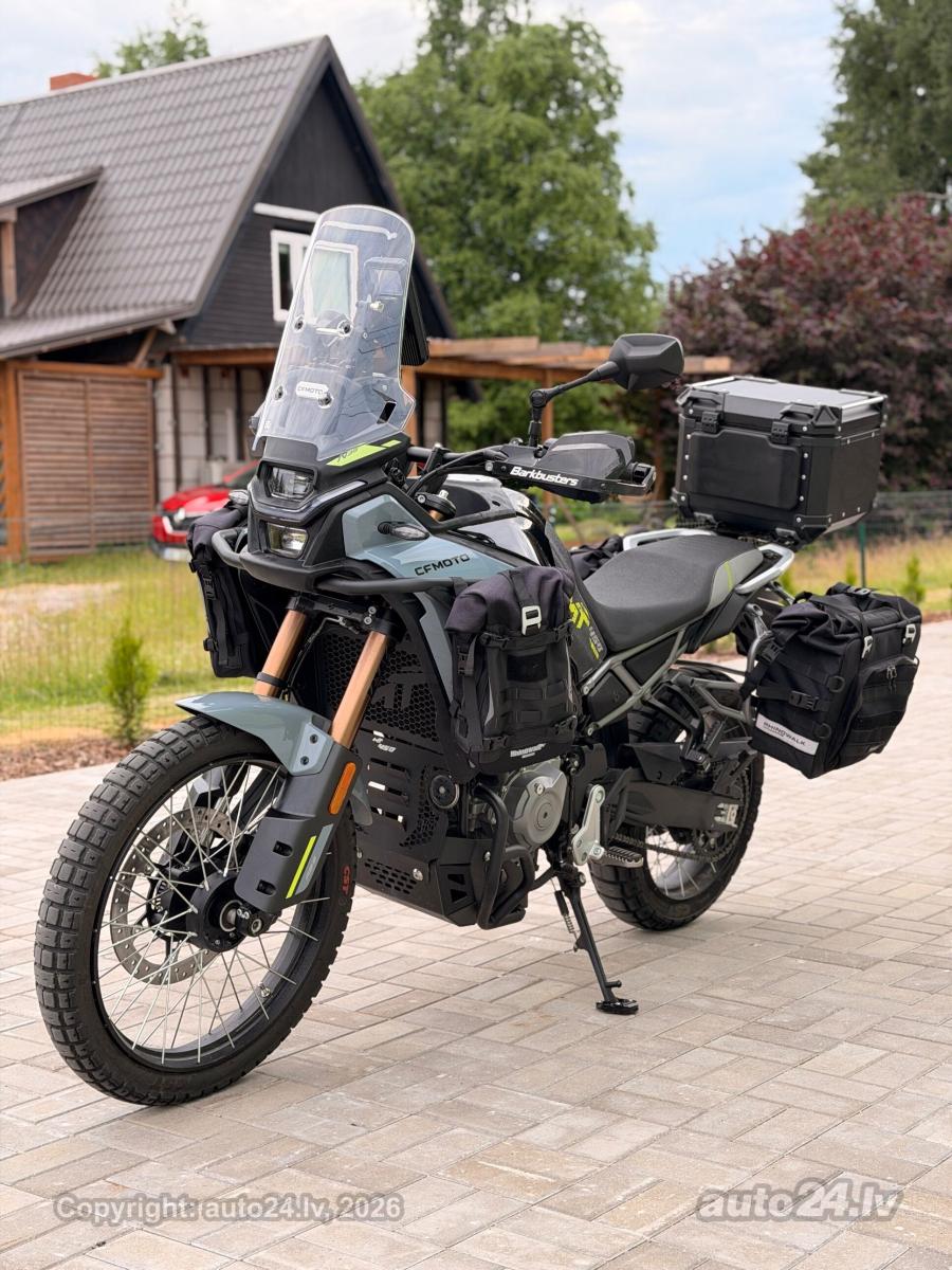 Black CFMOTO 450 MT 2025 in Tartu, with an engine capacity of 0.45 L and mileage of 2 thousand km for 6500 €, photo 1 on AUTOMOTO.COM.LV