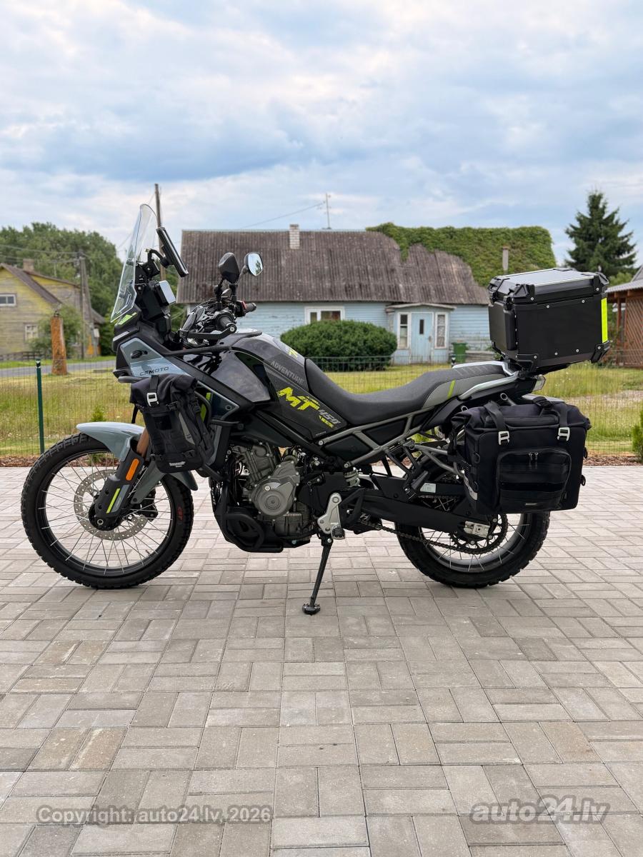 Black CFMOTO 450 MT 2025 in Tartu, with an engine capacity of 0.45 L and mileage of 2 thousand km for 6500 €, photo 3 on AUTOMOTO.COM.LV