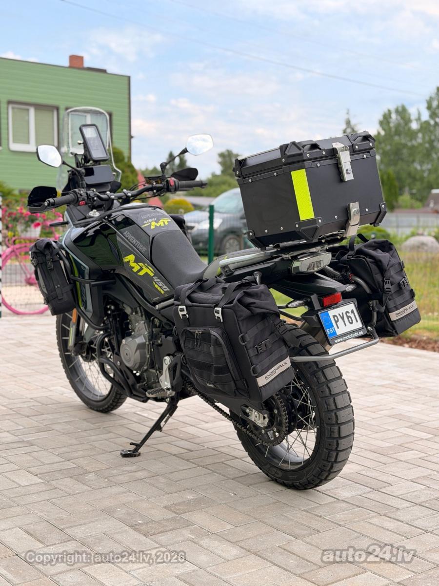 Black CFMOTO 450 MT 2025 in Tartu, with an engine capacity of 0.45 L and mileage of 2 thousand km for 6500 €, photo 4 on AUTOMOTO.COM.LV
