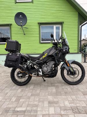 Black CFMOTO 450 MT 2025 in Tartu, with an engine capacity of 0.45 L and mileage of 2 thousand km for 6500 €, photo 7 on AUTOMOTO.COM.LV