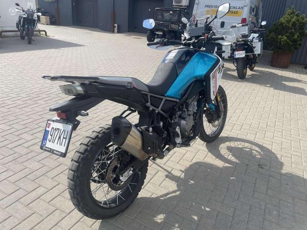 Zils CFMOTO 450 MT 2025 Kauņa, ar dzinēja tilpumu 0.45 L un nobraukumu 2 tūkst. km par 5800 €, foto 6 vietnē AUTOMOTO.COM.LV