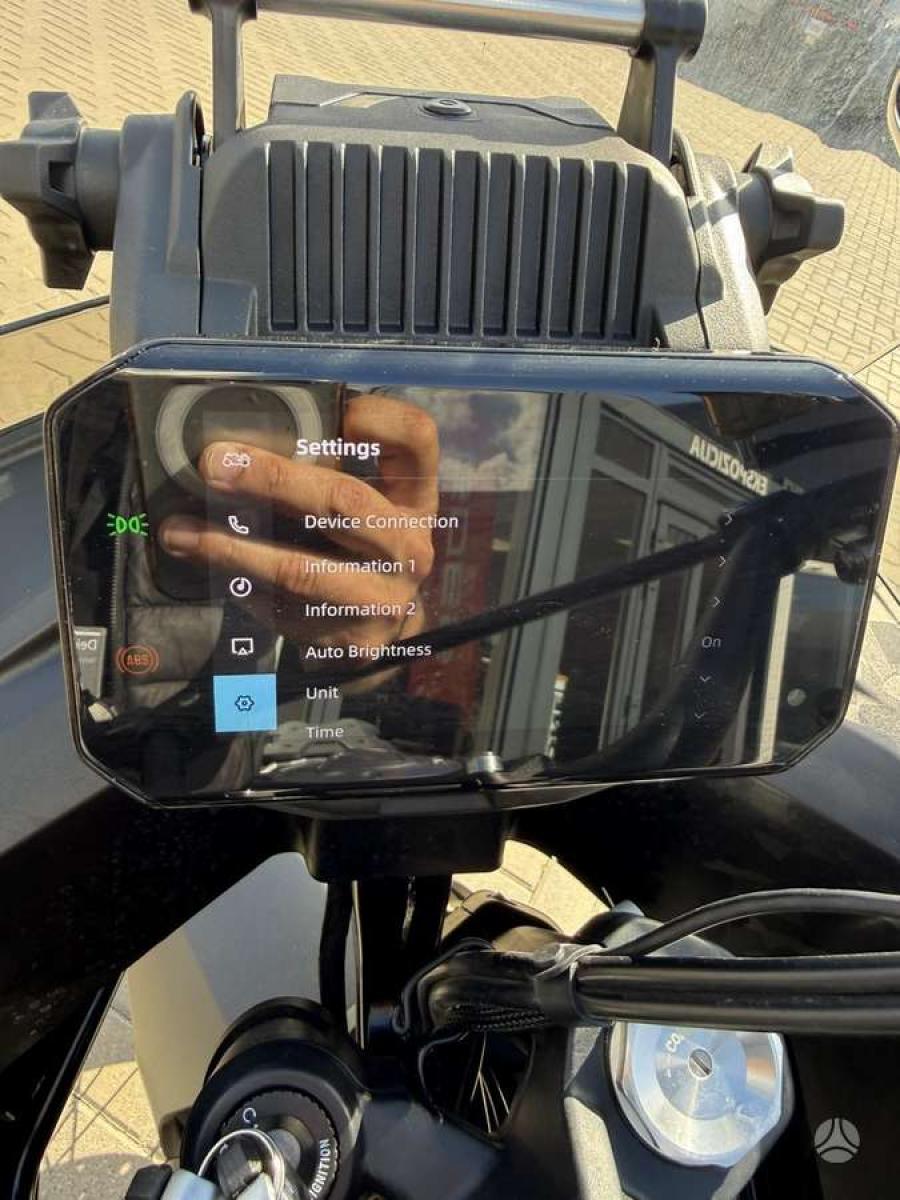 Zils CFMOTO 450 MT 2025 Kauņa, ar dzinēja tilpumu 0.45 L un nobraukumu 2 tūkst. km par 5800 €, foto 15 vietnē AUTOMOTO.COM.LV