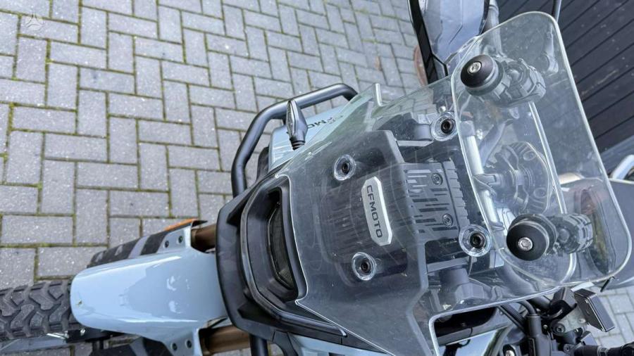 Серый CFMOTO 450 MT 2024 в Вильнюс, объемом двигателя 0.45 л и пробегом 16 тыс. км за 6100 €, фото 7 на AUTOMOTO.COM.LV