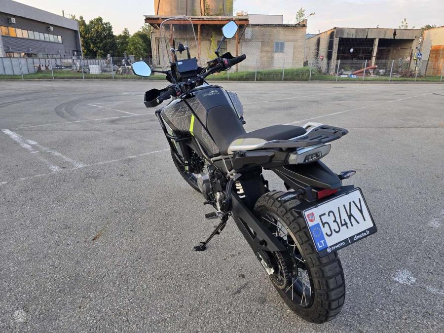 Grey CFMOTO 450 MT 2025 in Siauliai, with an engine capacity of 0.45 L and mileage of 2 thousand km for 5300 €, photo 6 on AUTOMOTO.COM.LV