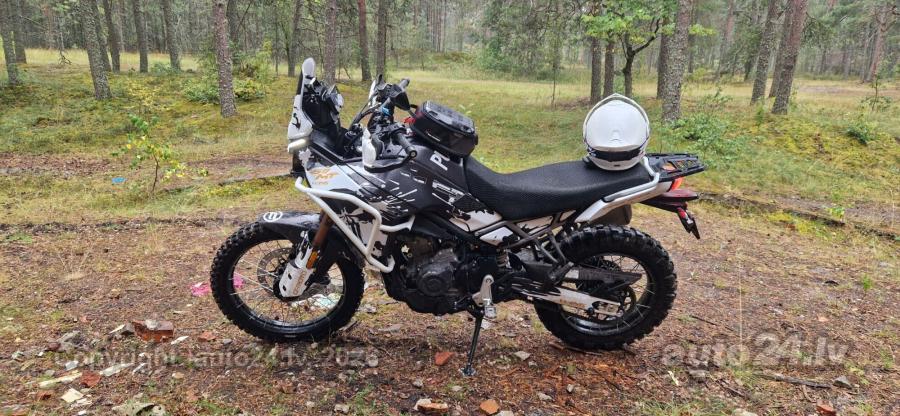 Pelēks CFMOTO 450 MT 2025 Tallina, ar dzinēja tilpumu 0.45 L un nobraukumu 6 tūkst. km par 6400 €, foto 13 vietnē AUTOMOTO.COM.LV