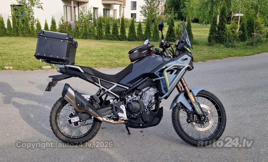 Pelēks CFMOTO 450 MT 2025 Tallina, ar dzinēja tilpumu 0.45 L un nobraukumu 6 tūkst. km par 6400 €, foto 15 vietnē AUTOMOTO.COM.LV