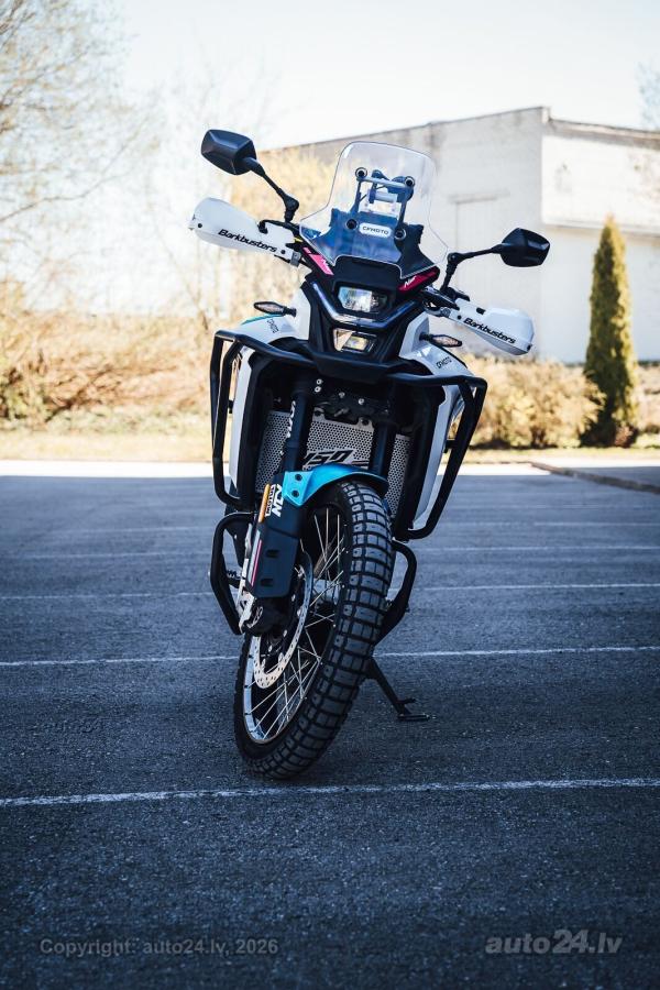 CFMOTO 450 MT 2024 Viljandi, ar dzinēja tilpumu 0.45 L un nobraukumu 8 tūkst. km par 5500 €, foto 7 vietnē AUTOMOTO.COM.LV
