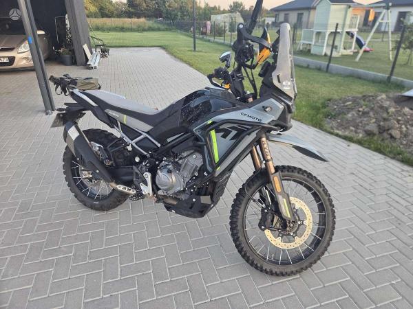 CFMOTO 450 MT 2024 in Kaunas, with an engine capacity of 0.45 L and mileage of 8 thousand km for 6200 €, photo 1 on AUTOMOTO.COM.LV