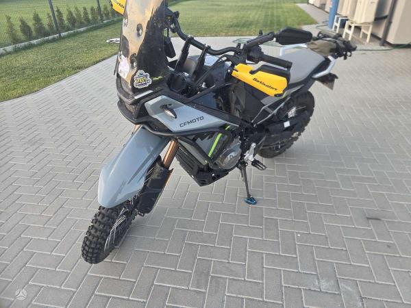 CFMOTO 450 MT 2024 in Kaunas, with an engine capacity of 0.45 L and mileage of 8 thousand km for 6200 €, photo 3 on AUTOMOTO.COM.LV