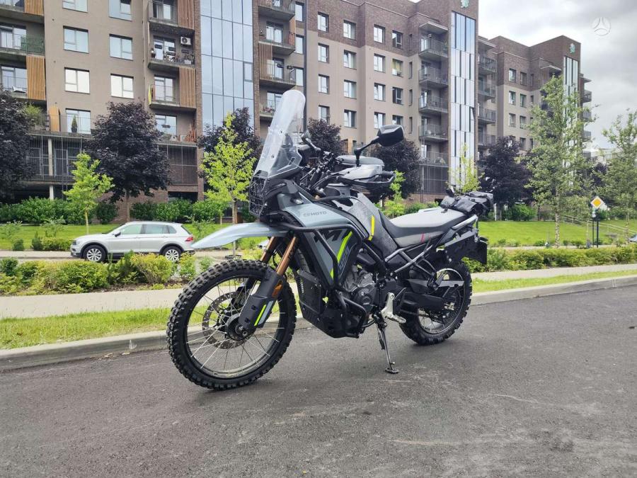 CFMOTO 450 MT 2024 in Vilnius, with an engine capacity of 0.45 L and mileage of 7 thousand km for 5800 €, photo 5 on AUTOMOTO.COM.LV