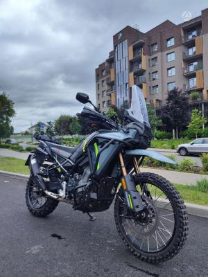 CFMOTO 450 MT 2024 in Vilnius, with an engine capacity of 0.45 L and mileage of 7 thousand km for 5800 €, photo 9 on AUTOMOTO.COM.LV