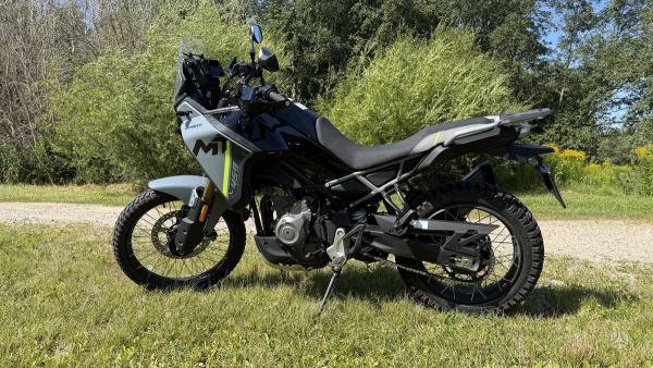 CFMOTO 450 MT 2024 in Vilnius, with an engine capacity of 0.45 L and mileage of 16 thousand km for 5390 €, photo 3 on AUTOMOTO.COM.LV