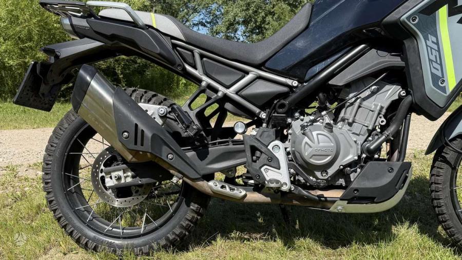 CFMOTO 450 MT 2024 in Vilnius, with an engine capacity of 0.45 L and mileage of 16 thousand km for 5390 €, photo 10 on AUTOMOTO.COM.LV