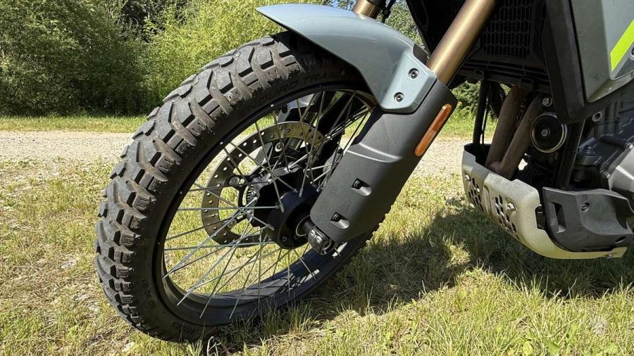 CFMOTO 450 MT 2024 in Vilnius, with an engine capacity of 0.45 L and mileage of 16 thousand km for 5390 €, photo 12 on AUTOMOTO.COM.LV