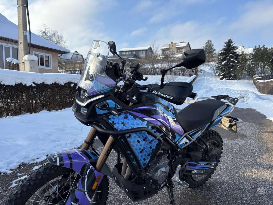 CFMOTO 450 MT 2025 Telšiai, ar dzinēja tilpumu 0.45 L un nobraukumu 4 tūkst. km par 5500 €, foto 2 vietnē AUTOMOTO.COM.LV