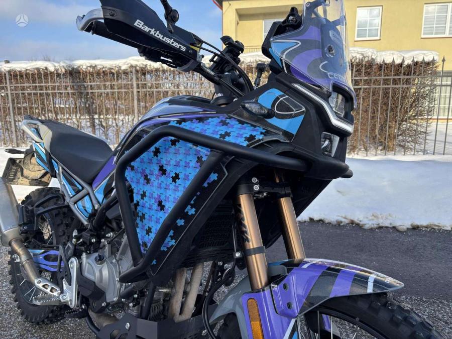 CFMOTO 450 MT 2025 Telšiai, ar dzinēja tilpumu 0.45 L un nobraukumu 4 tūkst. km par 5500 €, foto 4 vietnē AUTOMOTO.COM.LV