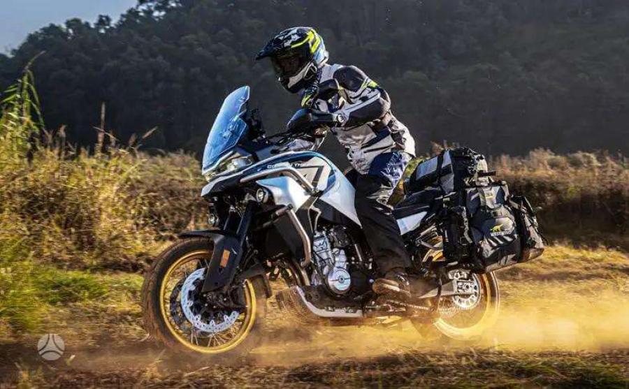CFMOTO 450 MT 2026 Viļņa, ar dzinēja tilpumu 0.45 L un nobraukumu 0 tūkst. km par 6290 €, foto 7 vietnē AUTOMOTO.COM.LV