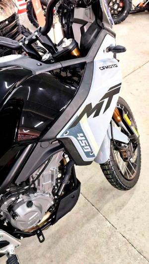 CFMOTO 450 MT 2026 in Taurage, with an engine capacity of 0.45 L and mileage of 1 thousand km for 6290 €, photo 5 on AUTOMOTO.COM.LV
