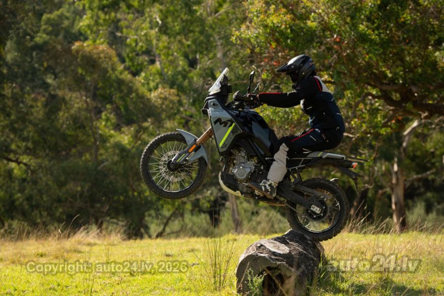 CFMOTO 450 MT 2026 in Tallinn, with an engine capacity of 0.45 L and mileage of 0 thousand km for 6490 €, photo 10 on AUTOMOTO.COM.LV